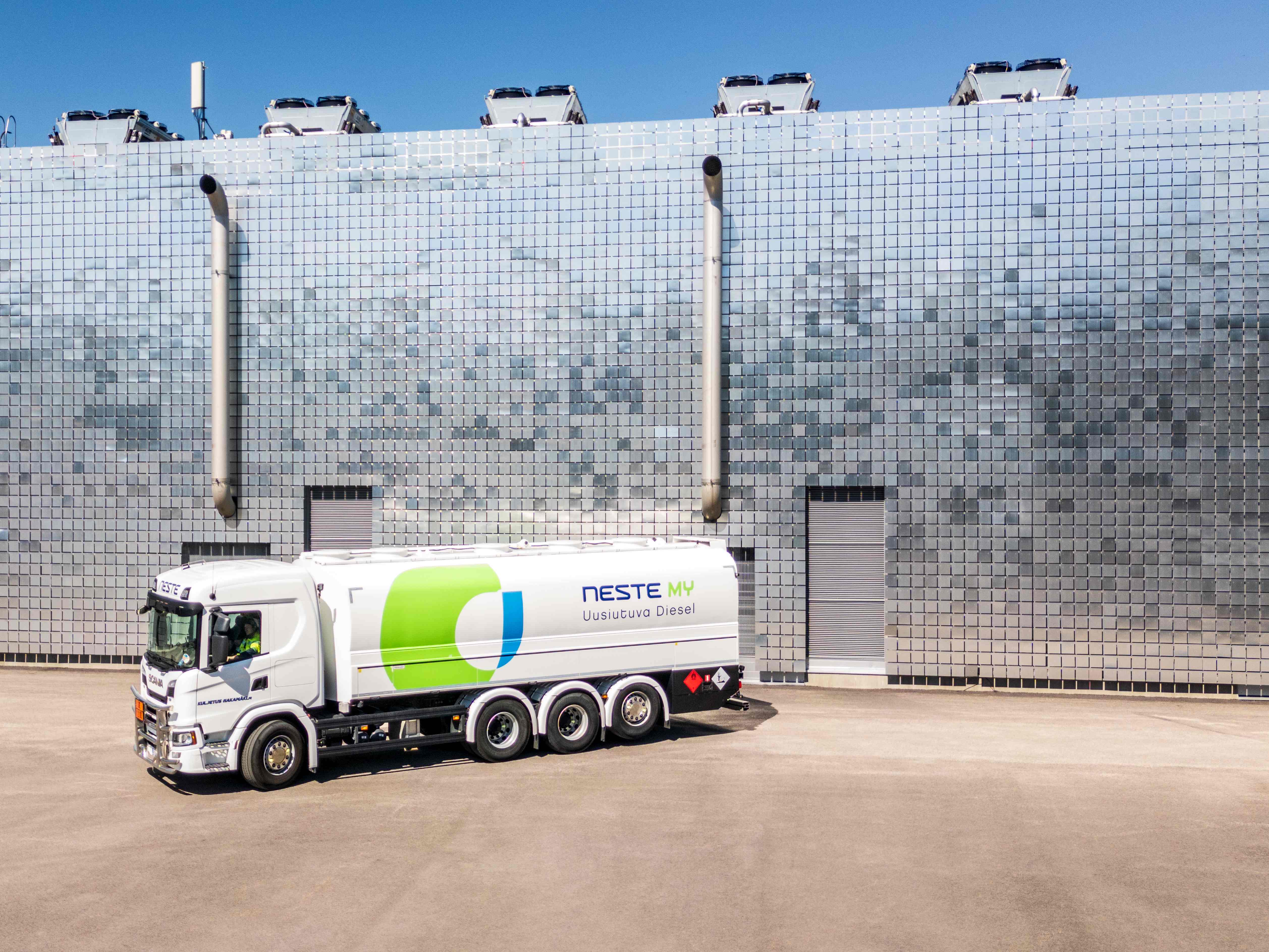Neste MY Renewable Diesel to power Verne data centers’ back-up ...